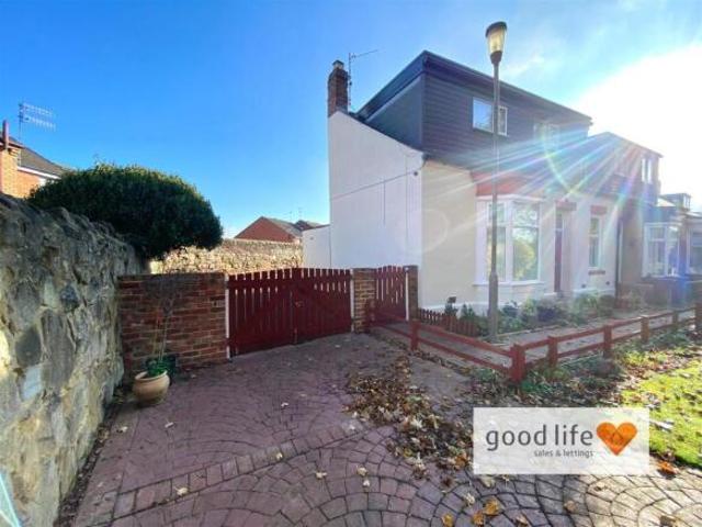 3 bedroom end of terrace house for sale in Chester Crescent, Millfield, Sunderland, SR1