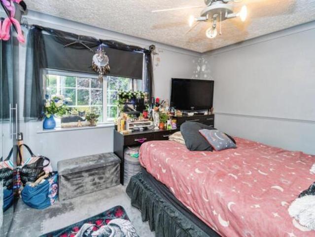 3 bedroom end of terrace house for sale in Cheriton Avenue, Southampton, SO18