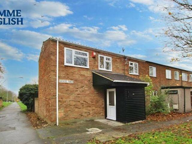 3 bedroom end of terrace house for sale in Chevers Pawen Pitsea Essex SS13