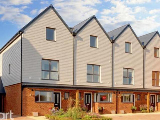 3 Bedroom End Of Terrace House For Sale In Chilmington Lakes