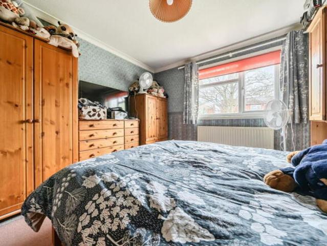 3 bedroom end of terrace house for sale in Chopin Road Basingstoke RG22 4JN, RG22