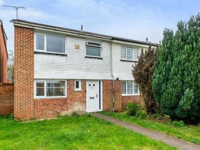 3 Bedroom End Of Terrace House For Sale In Cippenham, Berkshire