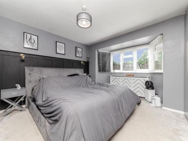 3 bedroom end of terrace house for sale in Claremont, Bricket Wood, St. Albans, AL2