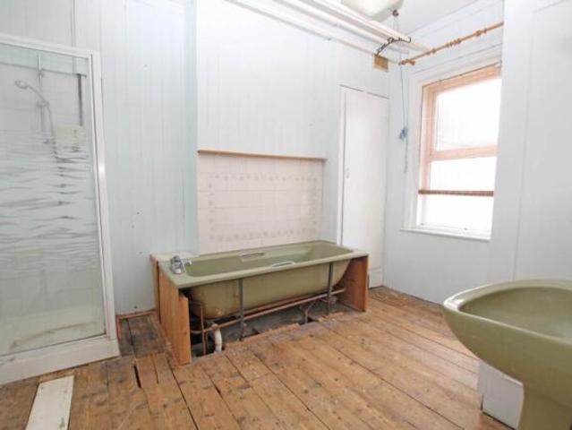 3 bedroom end of terrace house for sale in Clarence Road, Eastbourne, BN22 8HG, BN22
