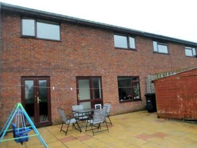 3 Bedroom End Of Terrace House For Sale In Clatter