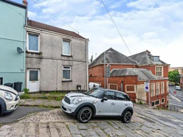 3 Bedroom End Of Terrace House For Sale In Clifton Hill, Swansea