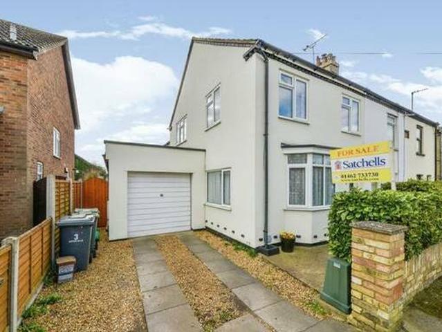 3 bedroom end of terrace house for sale in Clifton Road Henlow Bedfordshire SG16