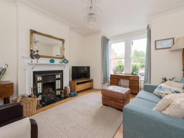 3 bedroom end of terrace house for sale in Cromwell Road, Canterbury, CT1