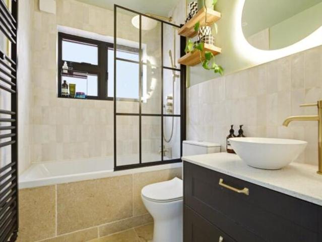 3 bedroom end of terrace house for sale in Culver Road, St. Albans, Hertfordshire, AL1
