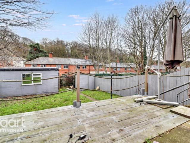 3 bedroom end of terrace house for sale in Ainsdale Crescent, Nottingham, NG8