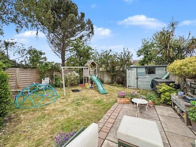 3 bedroom end of terrace house for sale in Albert Road, Bromley, BR2