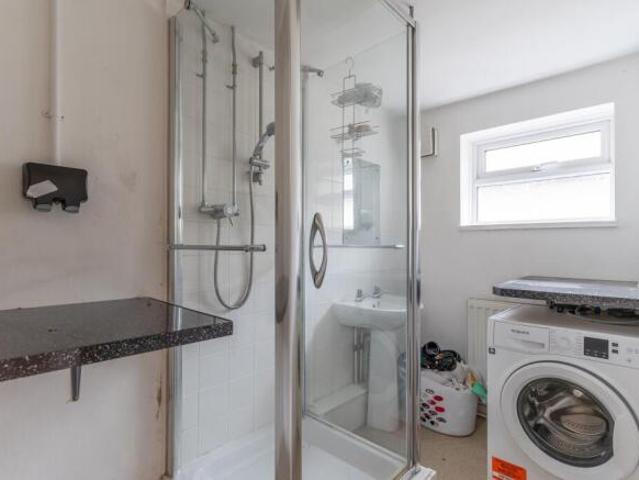 3 bedroom end of terrace house for sale in Albert Street, Cardiff, CF11