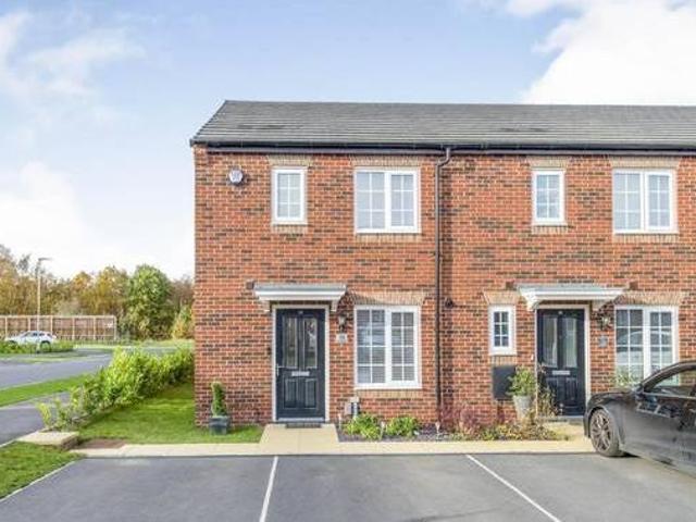 3 bedroom end of terrace house for sale in Alder Crescent NORMANTON WF6