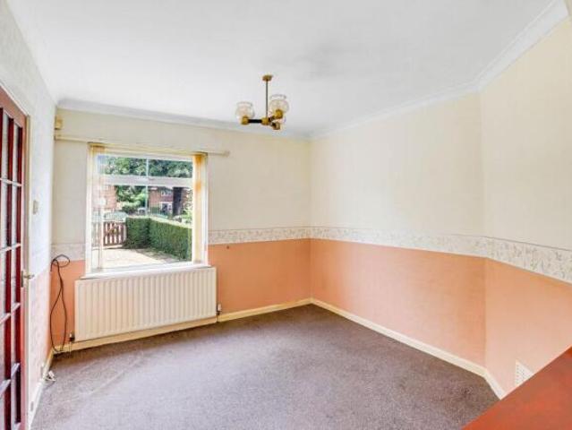 3 bedroom end of terrace house for sale in Allendale Avenue, Nottingham, NG8