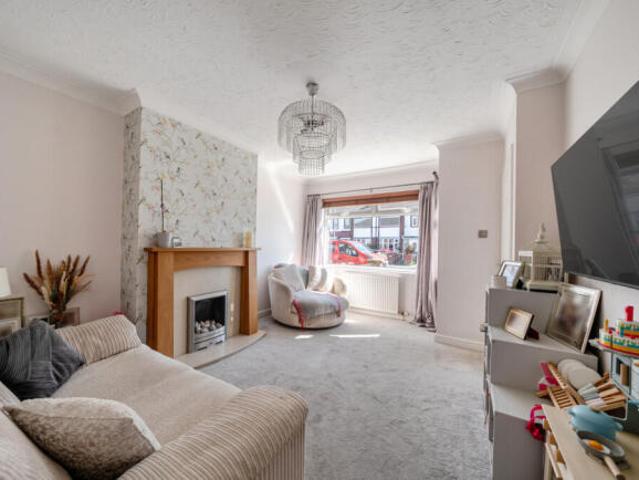 3 bedroom end of terrace house for sale in Aston Road, Willerby, Hull, HU10