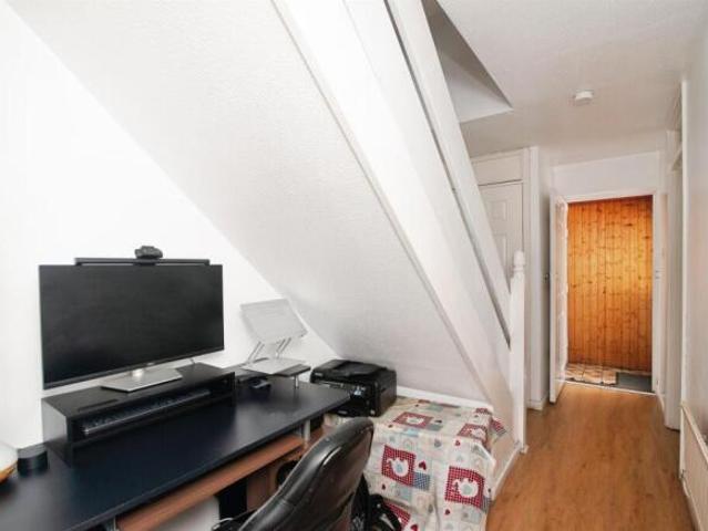 3 bedroom end of terrace house for sale in Ash Close, Eastbourne, BN22