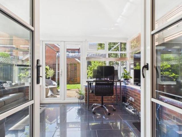 3 bedroom semi detached house for sale in Ashford Drive, Appleton, WA4