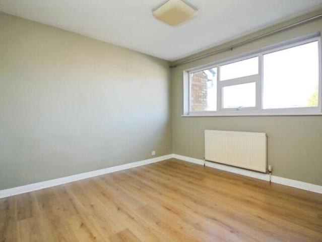 3 bedroom end of terrace house for sale in Ashlyns Rise, Leicester, LE3