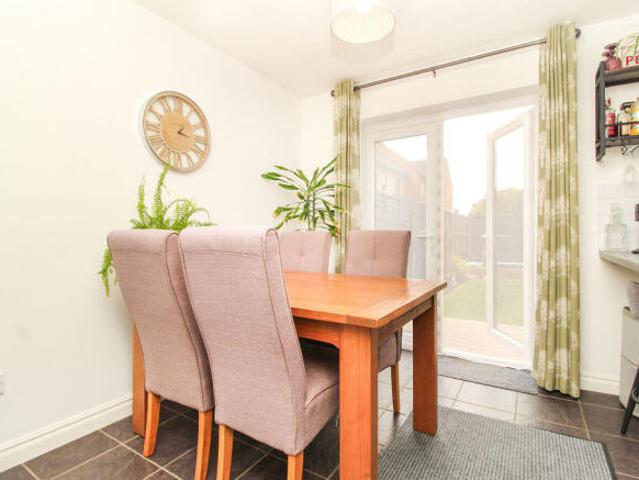 3 bedroom end of terrace house for sale in Atherstone Abbey, Bedford, MK41