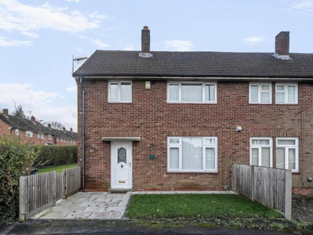 3 bedroom end of terrace house for sale in Avon Crescent, Brockworth, Gloucester, Gloucestershire, GL3