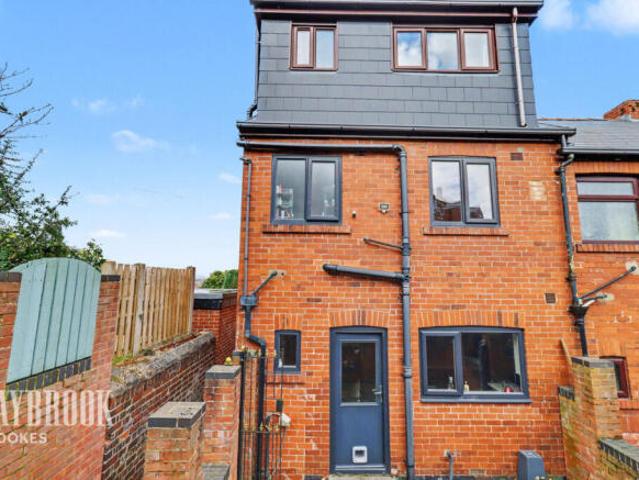 3 bedroom end of terrace house for sale in Bole Hill Lane, Sheffield, S10