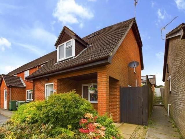 3 Bedroom End Of Terrace House For Sale In Bordon, Hampshire