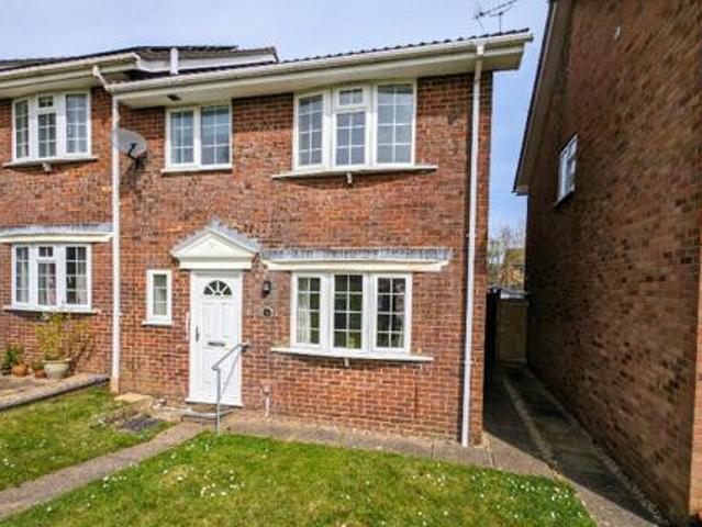 3 Bedroom End Of Terrace House For Sale In Bordon, Hampshire