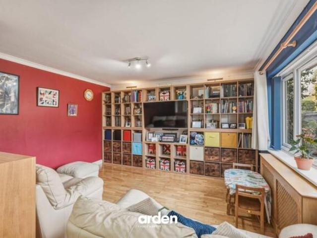 3 bedroom end of terrace house for sale in Bath Road, Worcester, WR5