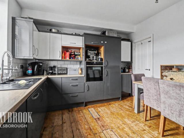 3 bedroom end of terrace house for sale in Bankfield Road, Sheffield, S6