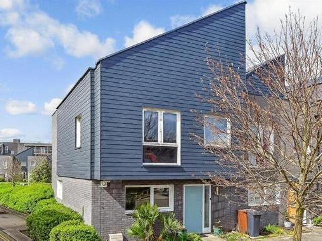 3 Bedroom End Of Terrace House For Sale In Barking
