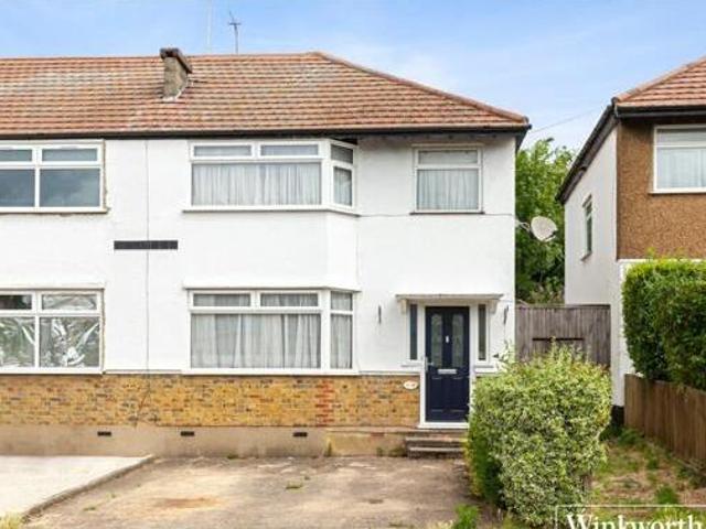 3 Bedroom End Of Terrace House For Sale In Barnet