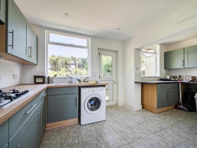3 bedroom end of terrace house for sale in Barnsbury Crescent, Surbiton, KT5