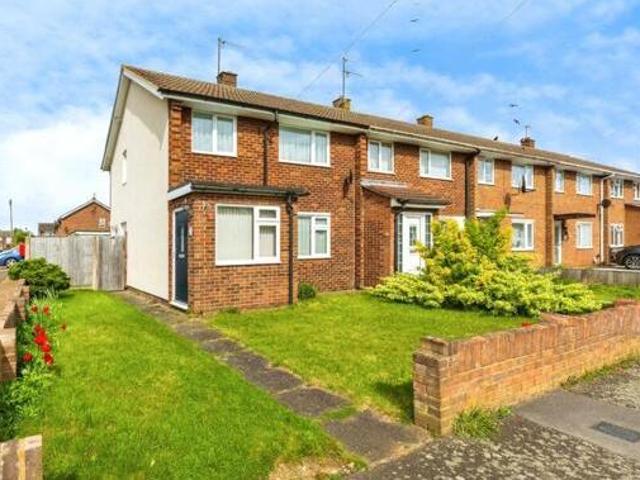 3 Bedroom End Of Terrace House For Sale In Bedford, Bedfordshire