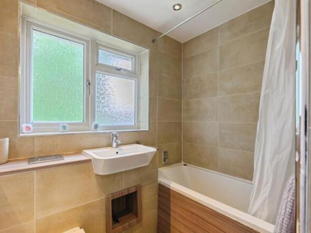 3 bedroom end of terrace house for sale in Begonia Close, Chelmsford, CM1
