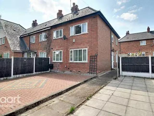 3 bedroom end of terrace house for sale in Beilby Road, Stirch.