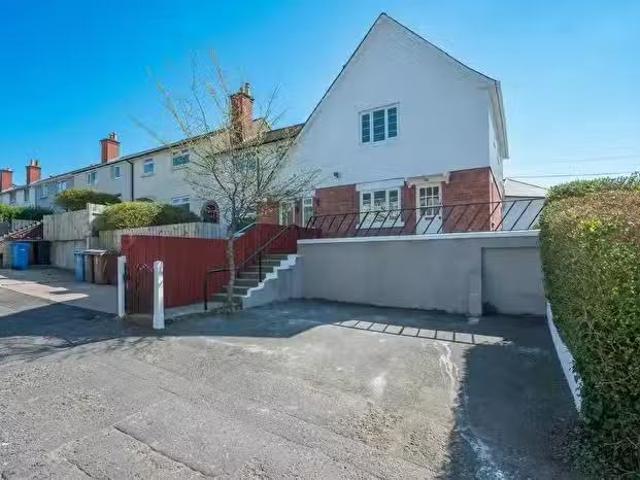3 Bedroom End Of Terrace House For Sale In Belmont Place, Belf.