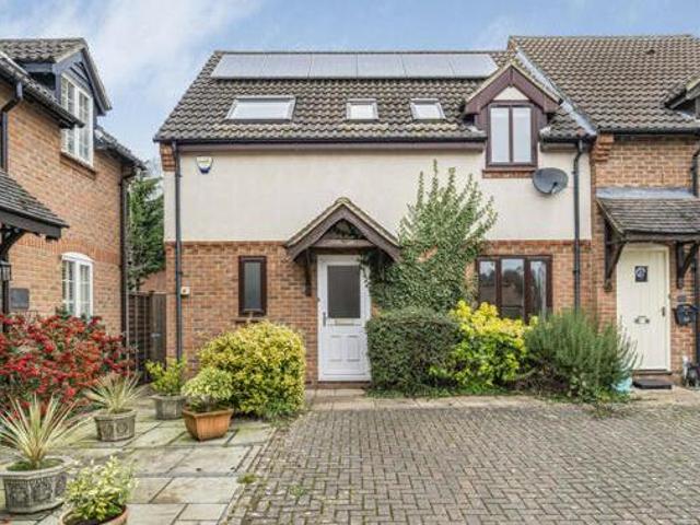 3 Bedroom End Of Terrace House For Sale In Benson