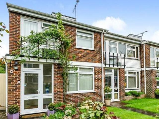 3 Bedroom End Of Terrace House For Sale In Berkshire
