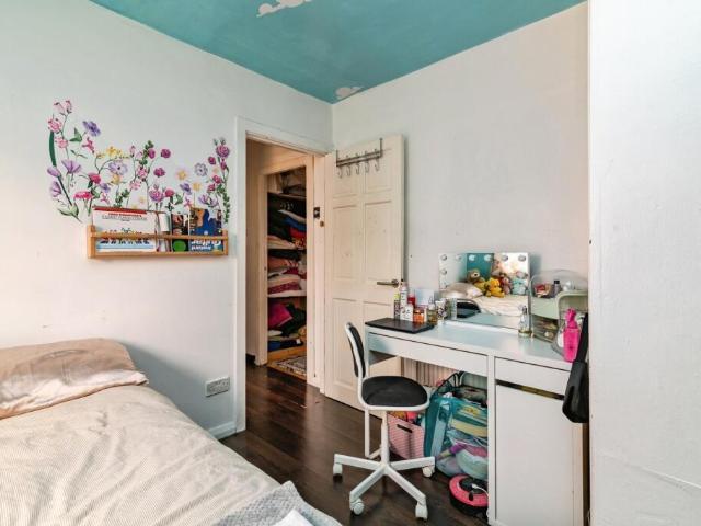 3 bedroom end of terrace house for sale in Bidford Road, NOTTINGHAM, Nottinghamshire, NG8