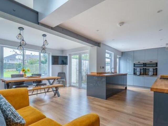 3 Bedroom End Of Terrace House For Sale In Bishopsworth, Bristol