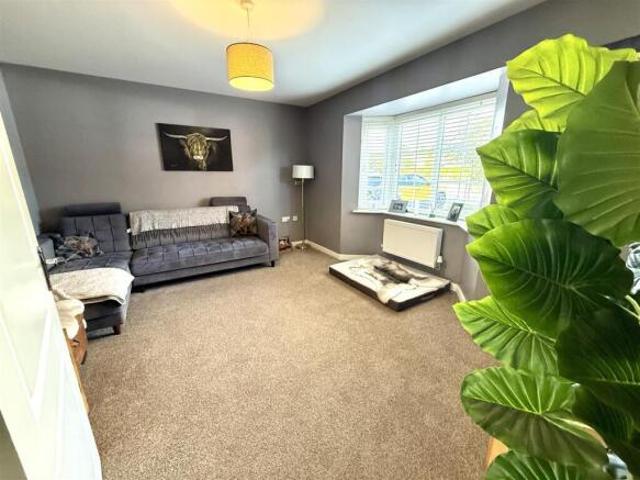 3 bedroom end of terrace house for sale in Bluebell Drive, Highnam, GL2