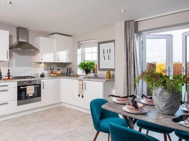 3 bedroom end of terrace house for sale in Bradford Road East Ardsley WF3 WF3