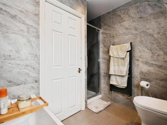 3 bedroom end of terrace house for sale in Bricknell Avenue, Hull, HU5