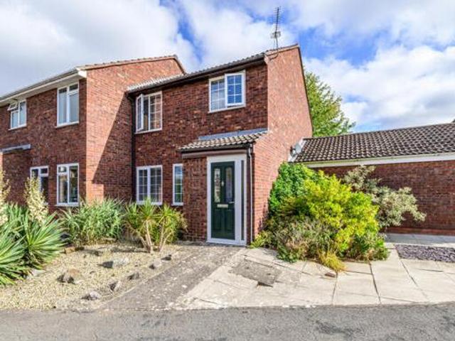 3 Bedroom End Of Terrace House For Sale In Bristol, Gloucestershire
