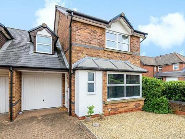 3 Bedroom End Of Terrace House For Sale In Bristol, Gloucestershire
