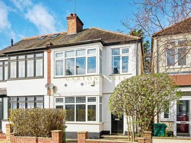3 Bedroom End Of Terrace House For Sale In Bromley