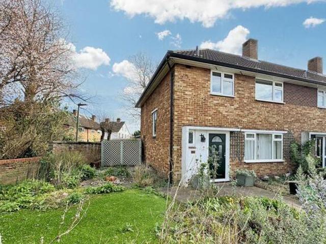 3 Bedroom End Of Terrace House For Sale In Bromley