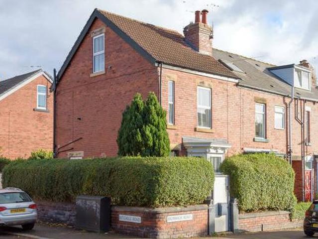 3 bedroom end of terrace house for sale in Bromwich Road Woodseats S8