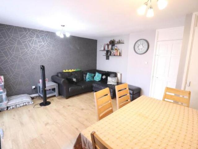 3 bedroom end of terrace house for sale in Burgett Road, Slough, SL1