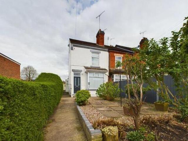 3 Bedroom End Of Terrace House For Sale In Burton on trent, Staffordshire